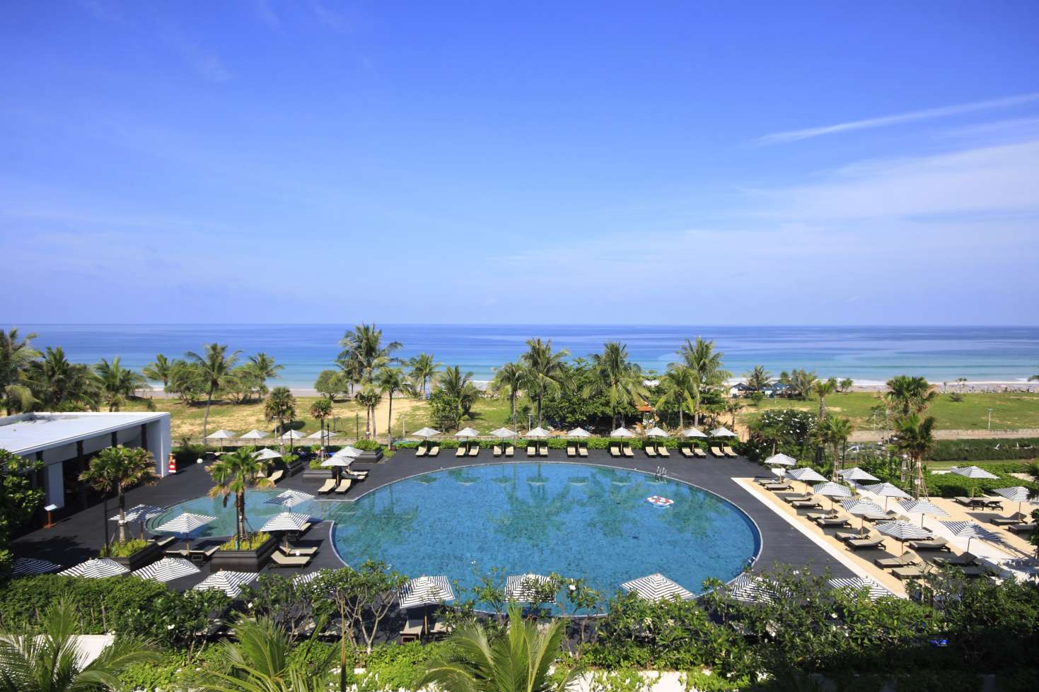 Pullman Phuket Arcadia Karon Beach Resort | Blue Bay Travel